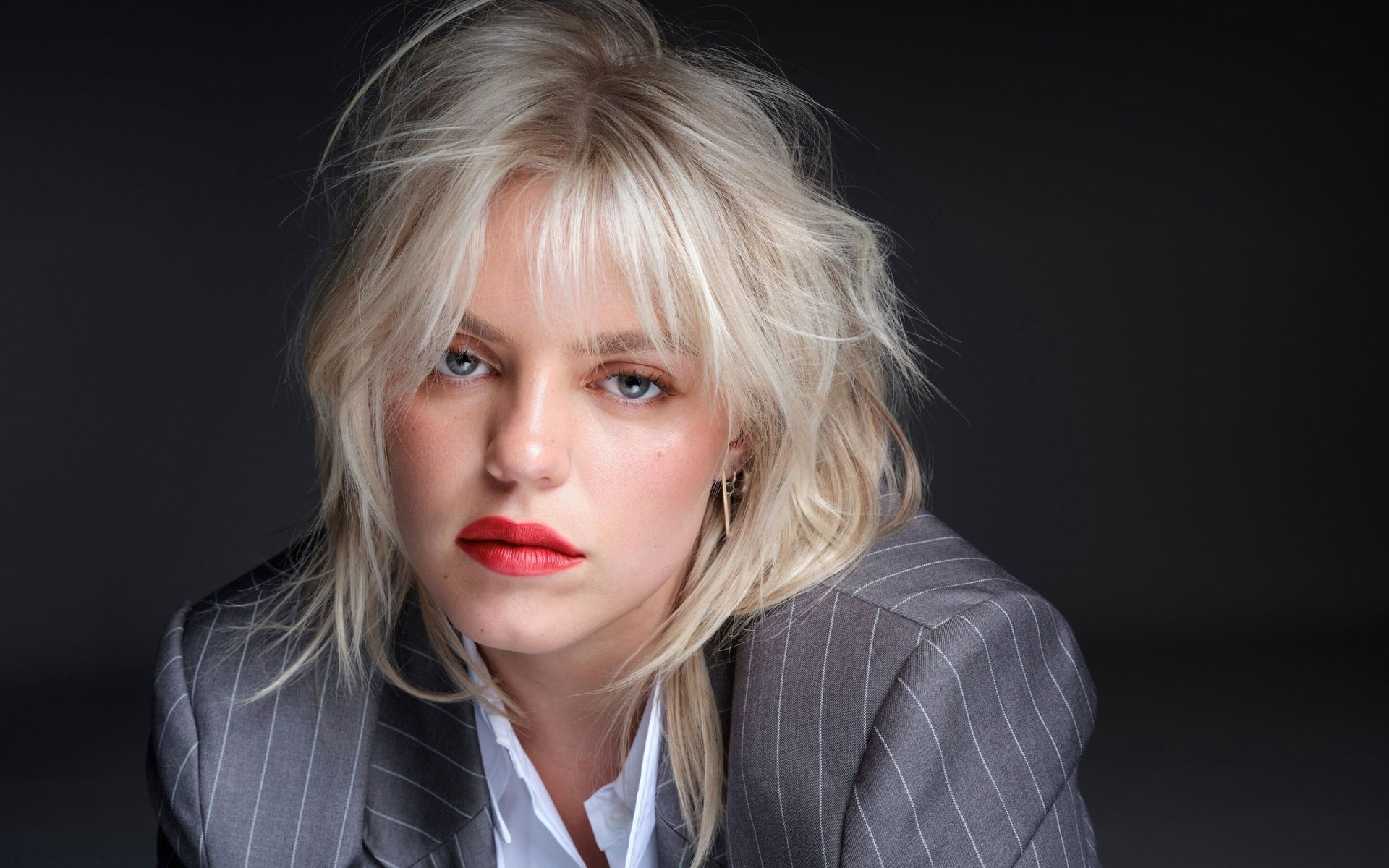 RENEÉ RAPP, NEW L'ORÉAL PARIS GLOBAL AMBASSADOR