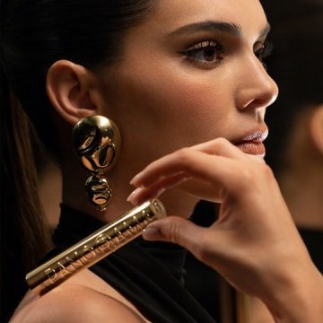 Magnetic fanned-out lashes with Panorama Mascara – L’Oréal Paris